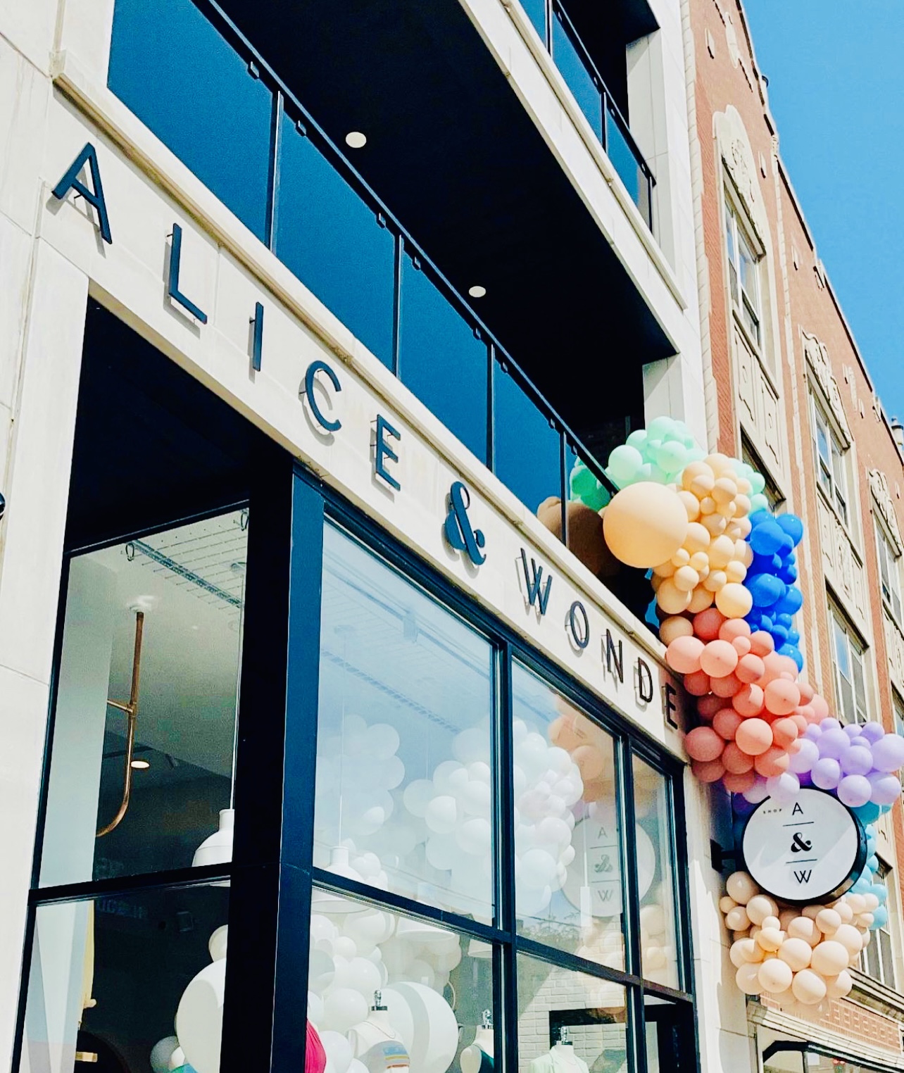 Alice & Wonder officially opens in Chicago’s Southport Corridor ...