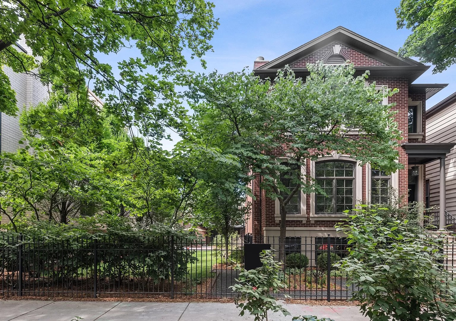 Your Southport Corridor for sale home of the day: 1506 W George St ...