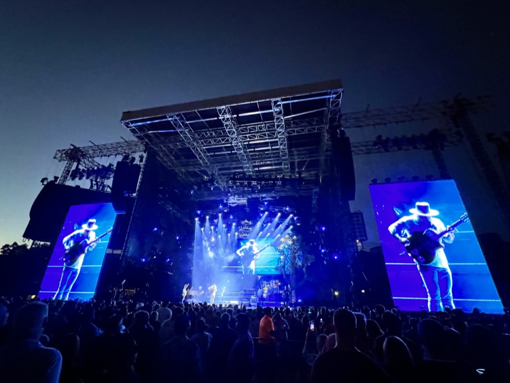 All the concerts coming to Wrigley Field Summer 2023 – Southport ...